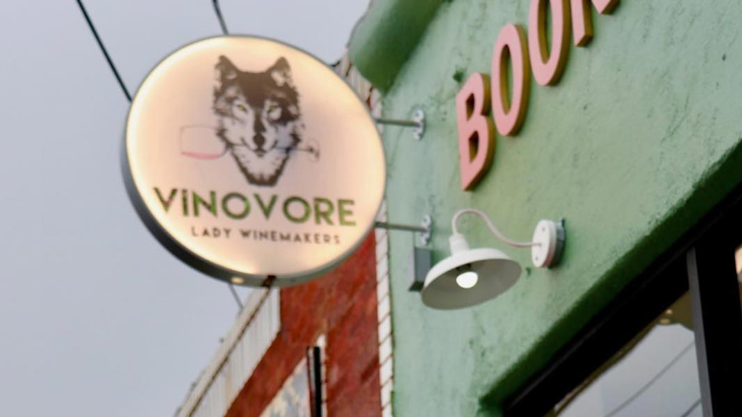 Loop Magazine - May 2023 – VINOVORE Eagle Rock
